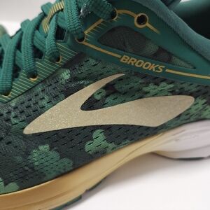 Brooks | Shoes | Brooks Launch 5 Mens Shoes Size 95 D Shamrock Clovers ...